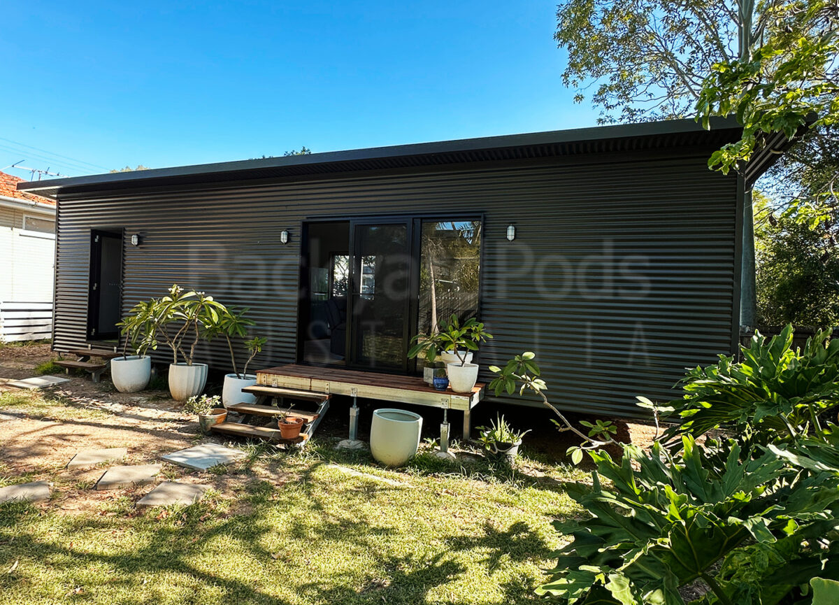 Multi-purpose granny flat Brisbane QLD 4m x 11m with eaves in Everton ...